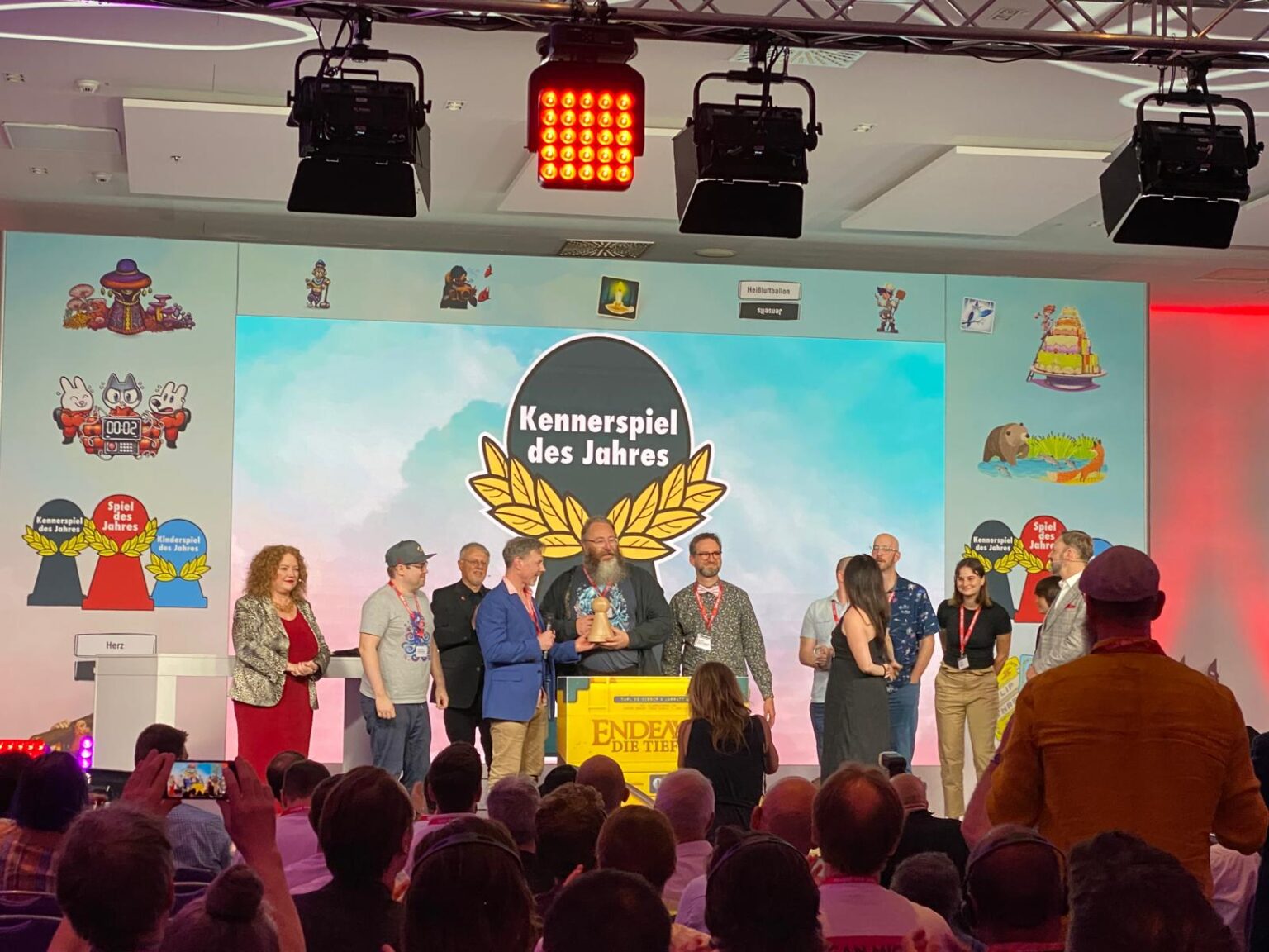 Brettspiel Preis - Kennerspiel des Jahres 2025 - Gewinner: Endeavor ...